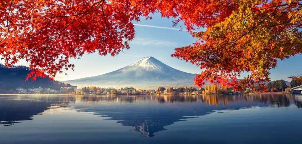 10 Amazing Places in Japan That You Must Visit - Explorer Guru